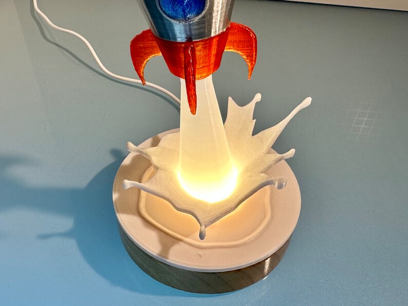 Retro Futuristic Rocket Space Ship / Spaceship LED Lamp - Free Shipping ...