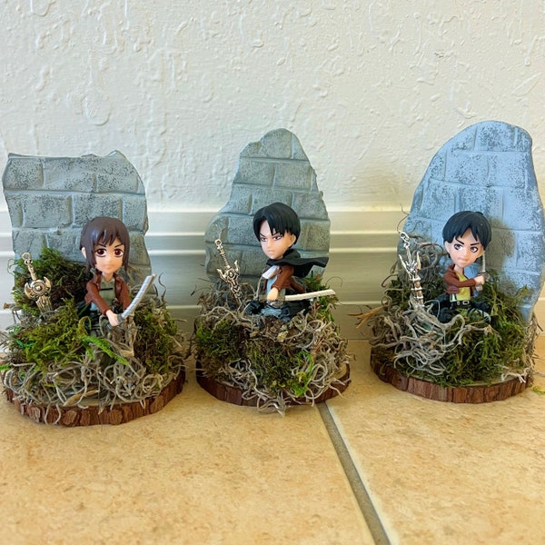 Statue Attack on Titan - Etsy