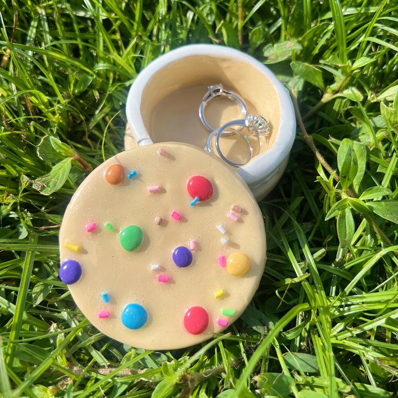 Cake Box Trinket Dish - Etsy