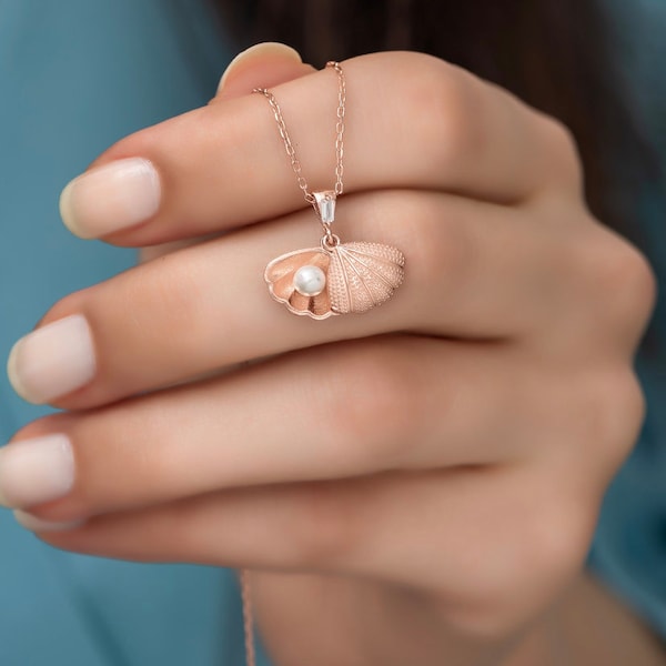 Clam Necklace - Etsy