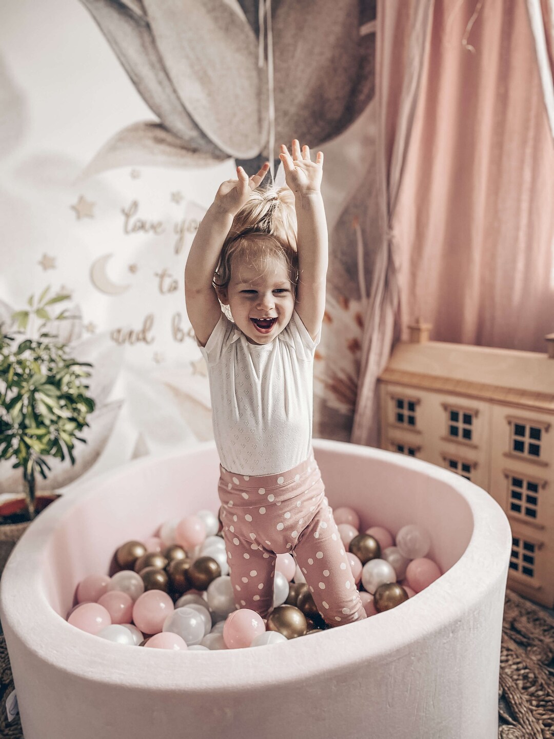 Light Pink Velvet Soft Ball-pit Round Baby Foam Round Ball Pit, Ball ...