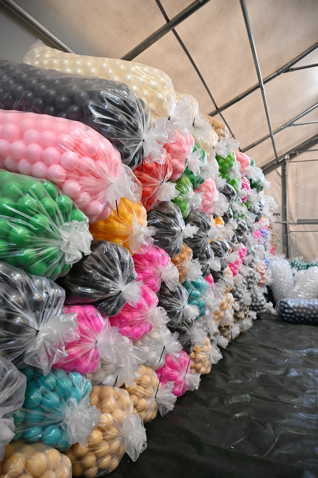 Ball Pit Balls, 35 Colors – 2.76" (7 Cm), Plastic Balls, Non-toxic ...