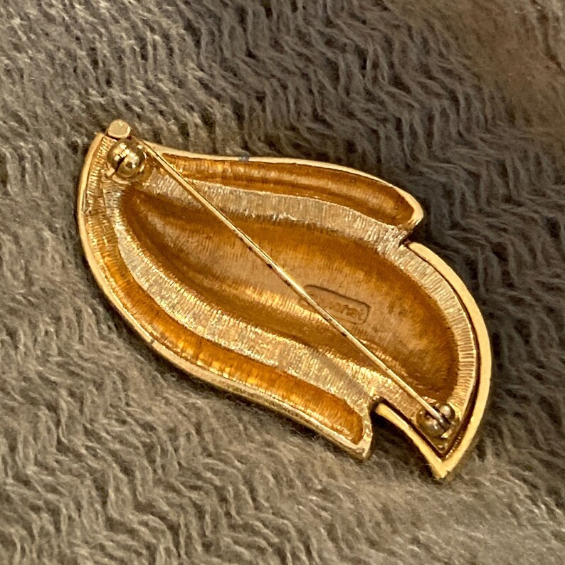 Vintage Monet Gold-toned Brooch for Lapel, Collar, Scarf, Tie, or Bag ...