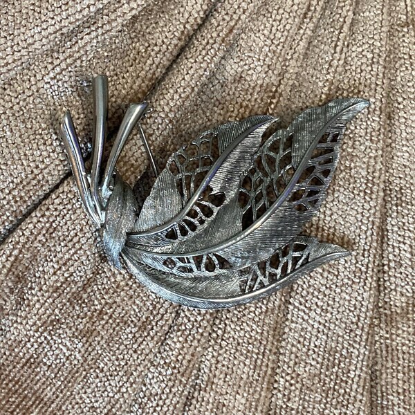 Silver Filigree Pin - Etsy
