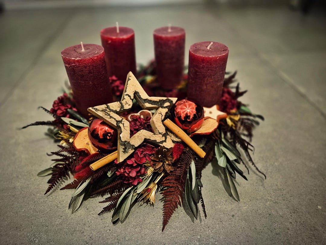 Advent Wreath / Modern Advent Wreath / Dried Flowers / Red - Etsy