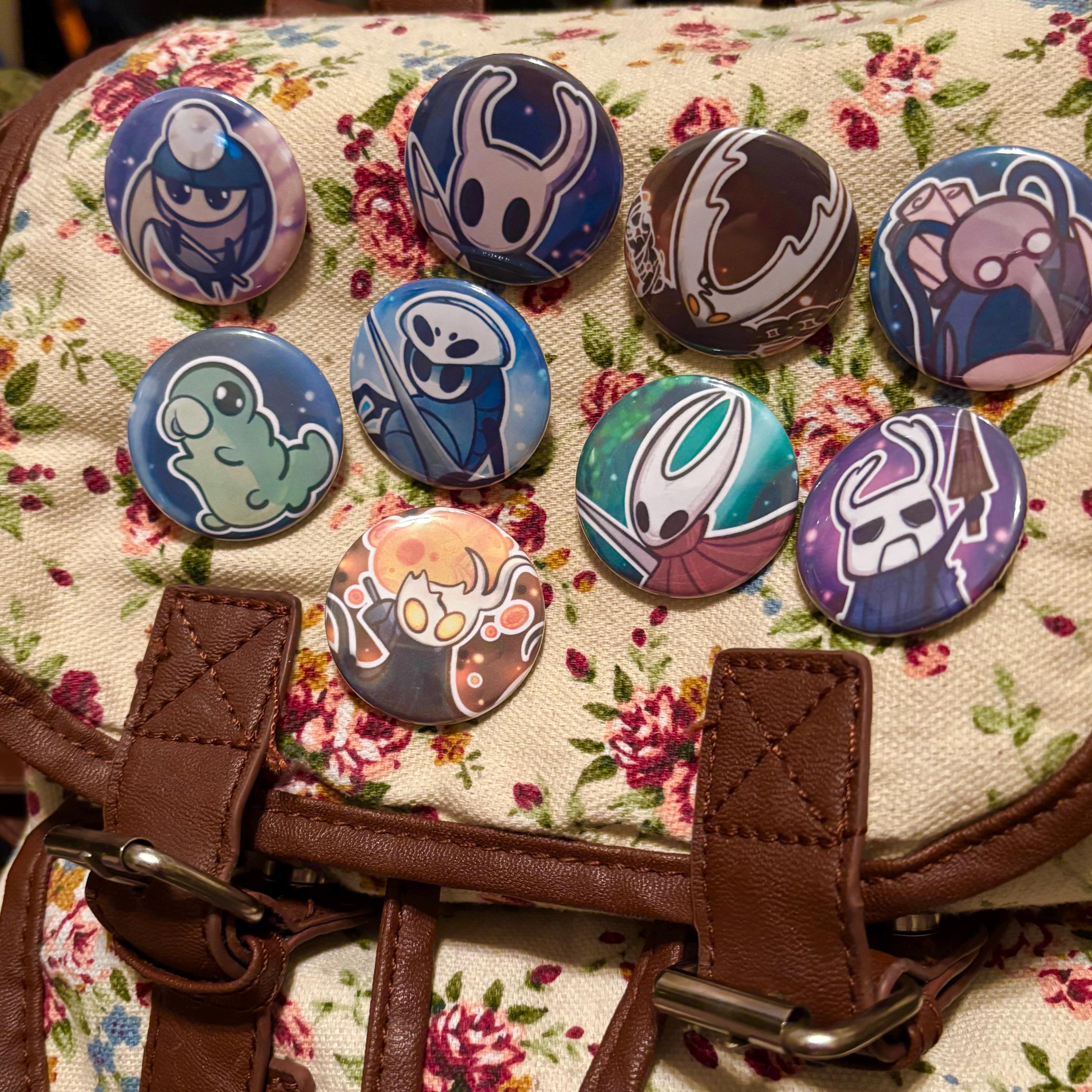 HOLLOW KNIGHT Character Buttons: Knight, Hornet, Quirrel, and More - Etsy