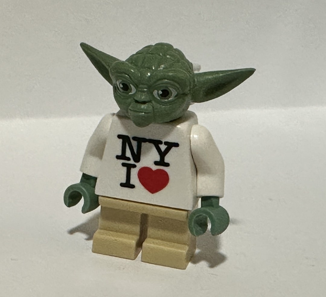 Lego Star Wars Yoda NY I Love Time Square Toys R Us Custom Minifigure ...