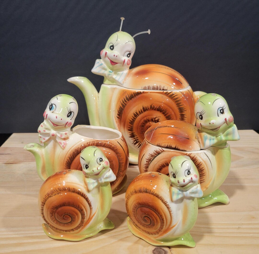 RARE 1950's Snappy the Snail Teapot, Cream and Sugar Snails, Salt and ...