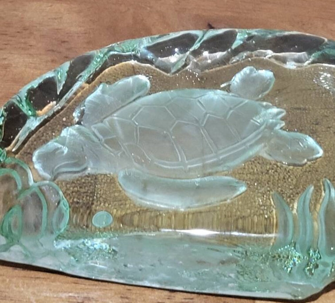 Vintage Green Glass Sea Turtle Display Or Paperweight Etsy