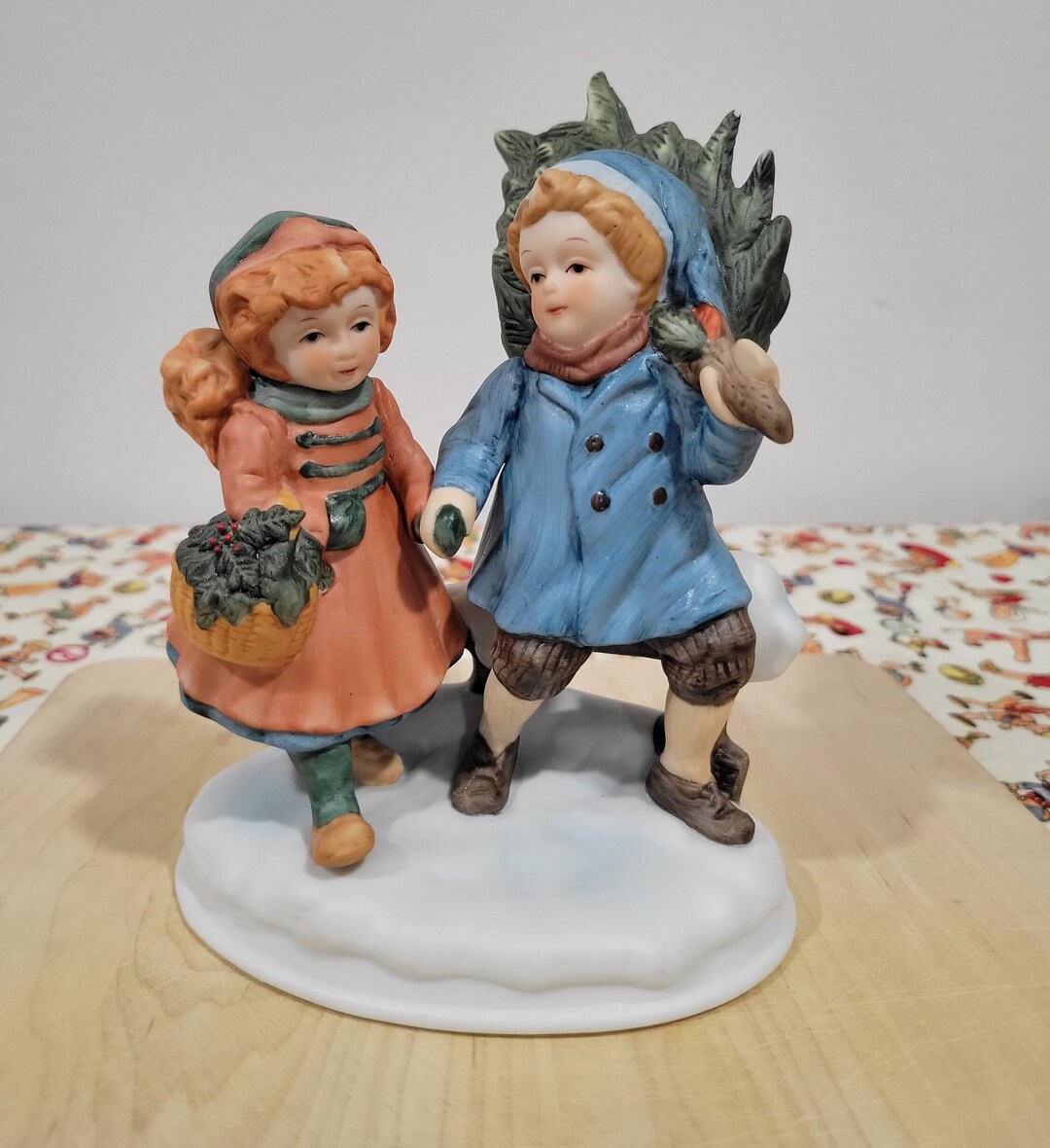 Vintage 1981 Avon sharing the Christmas Spirit Figurine Girl and Boy ...