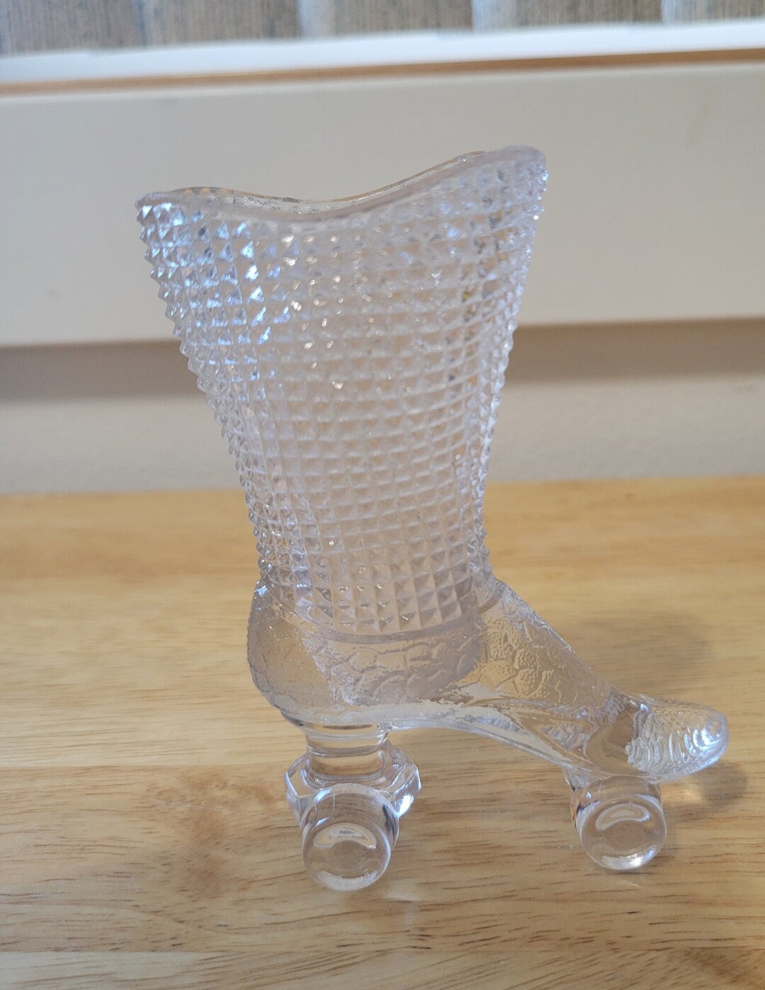 Vintage Clear Glass Roller Skate Boot Figurine, Diamond Mesh, Central ...