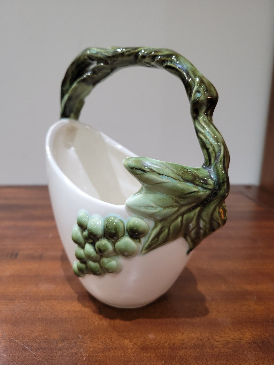 Vintage Hull Tokay Tuscany Basket Planter Grape Vine Design Art Pottery ...