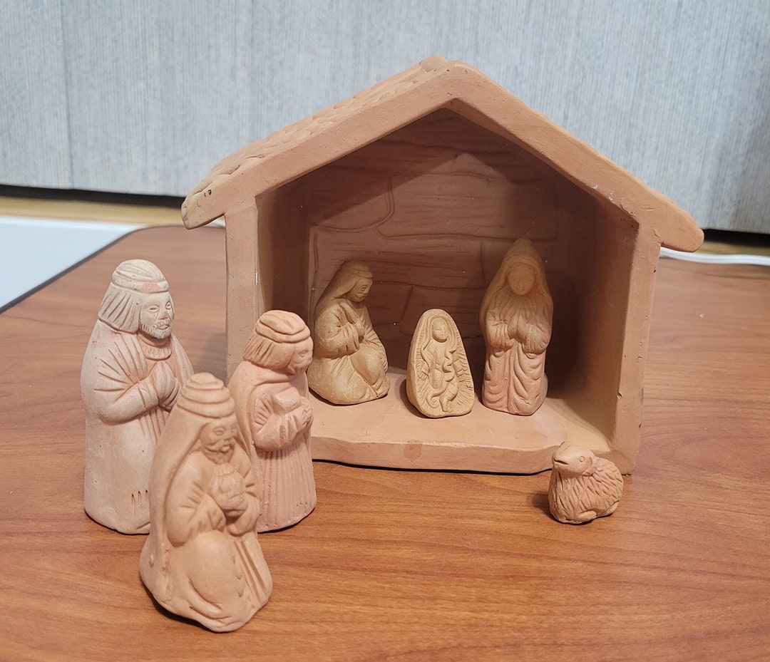 Small Terra Cotta Clay Nativity 8 Piece Set, Mary, Joseph, Baby Jesus ...