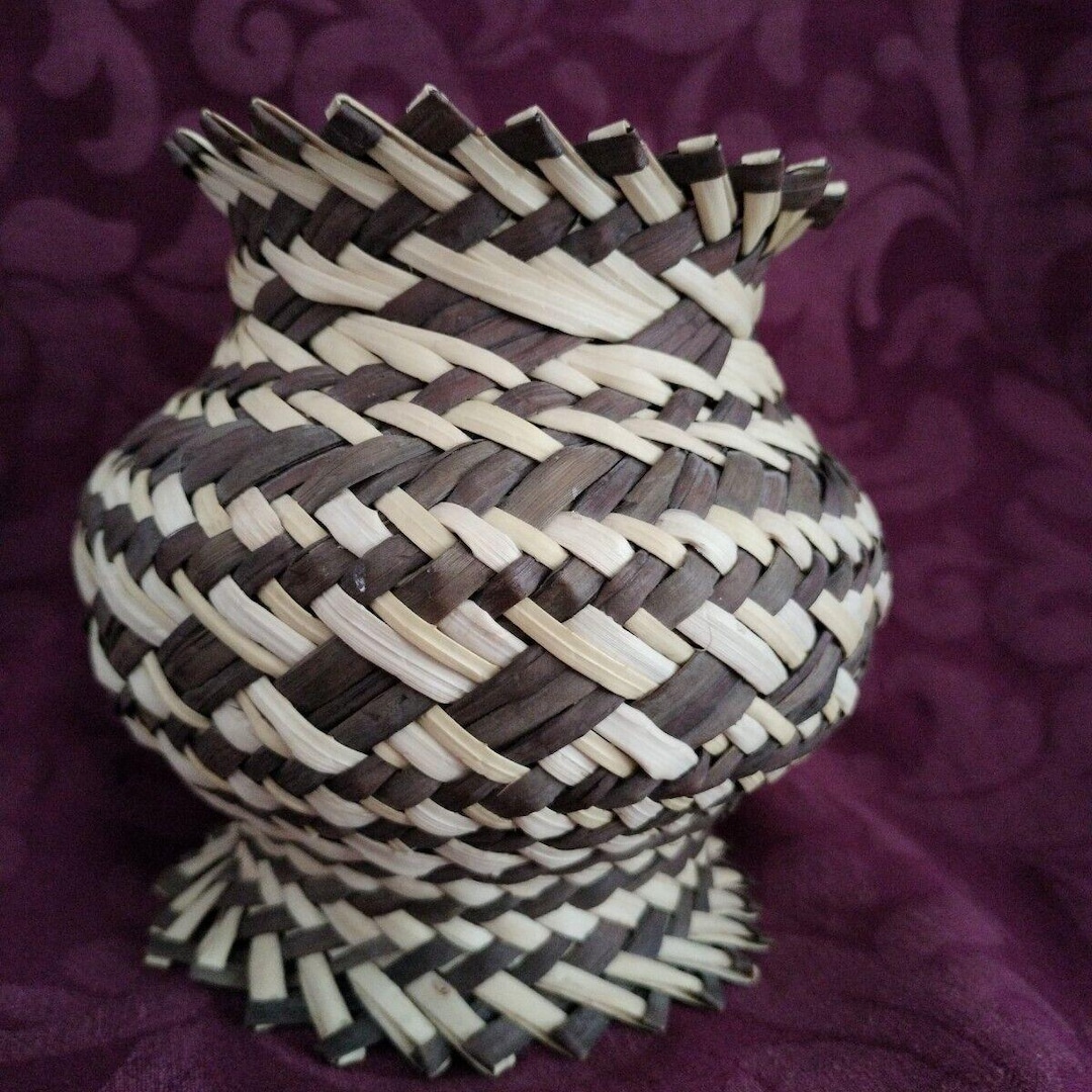 Navajo Woven Basket Vase 5"1/2x6" Tribal Brown & Beige Woven Natural ...
