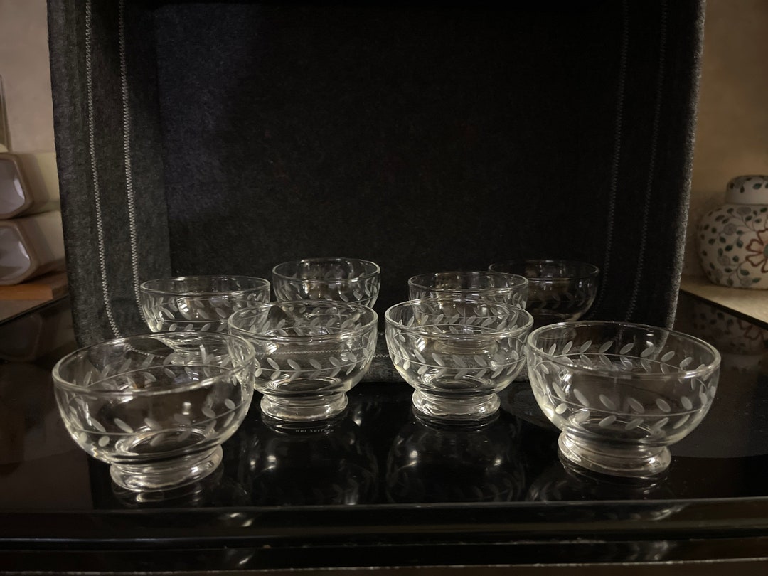 Anchor Hocking Laurel Leaf Pattern Dessert Bowls. - Etsy