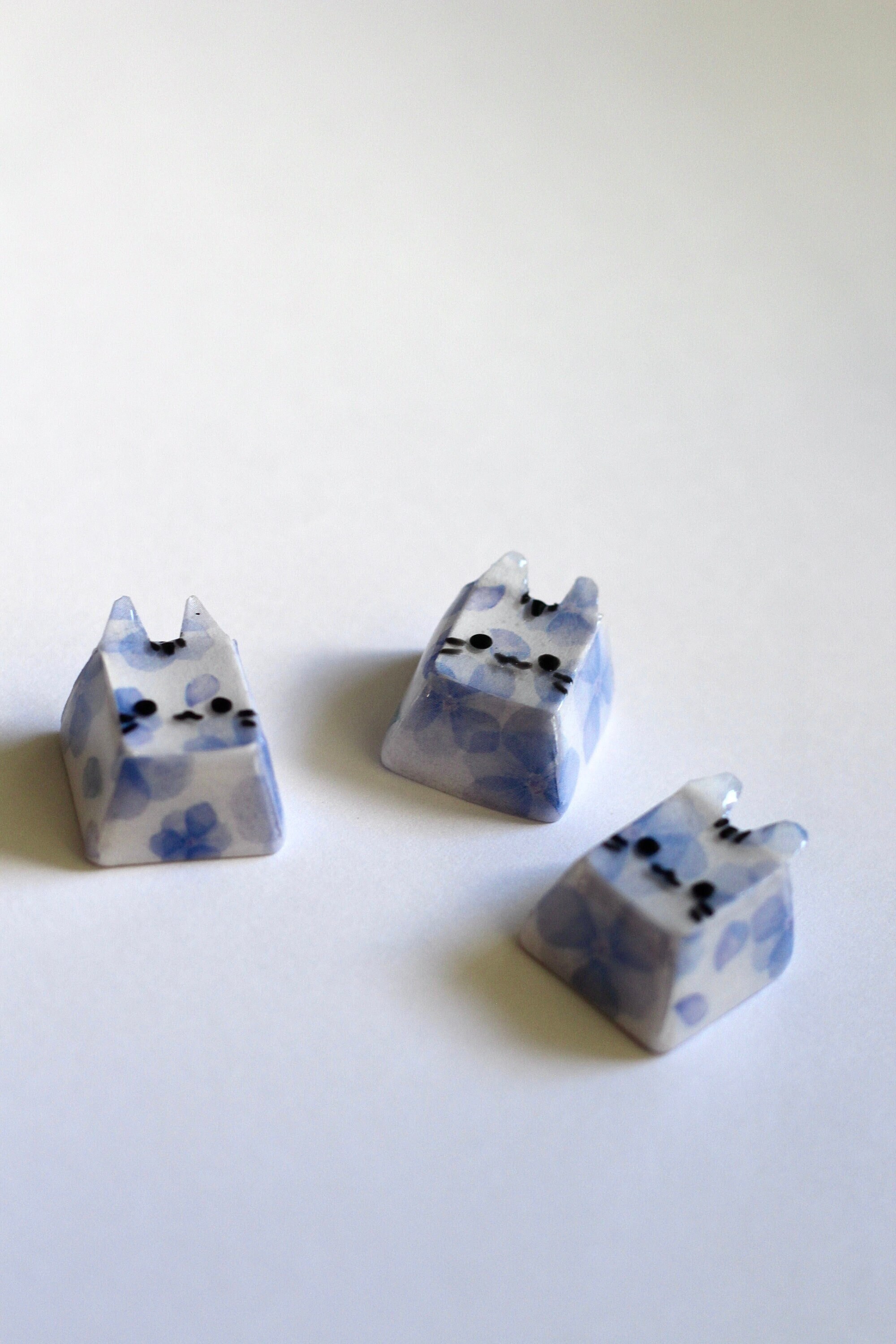 Blue and White Cat Artisan Keycap Kawaii Keycap Cute Keycap Handmade ...