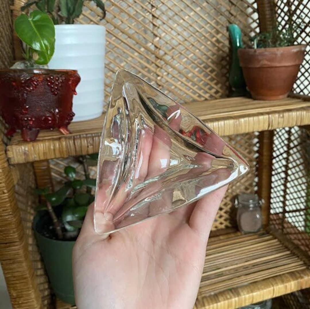 Vintage Triangle Clear Glass Ashtray Midcentury Modern Glass Ashtray - Etsy
