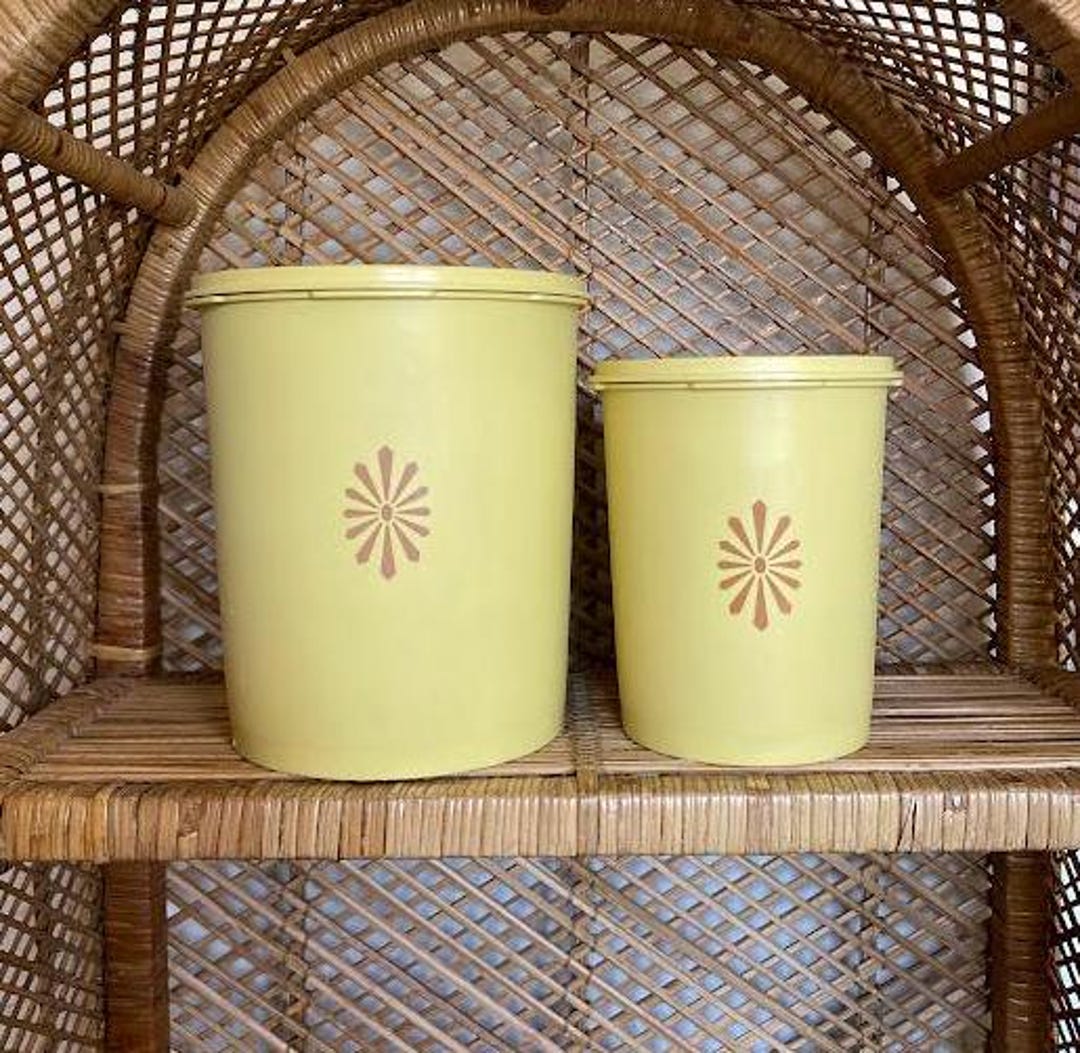 Vintage Pair of Light Yellow Tupperware Servalier Lidded Snap on ...