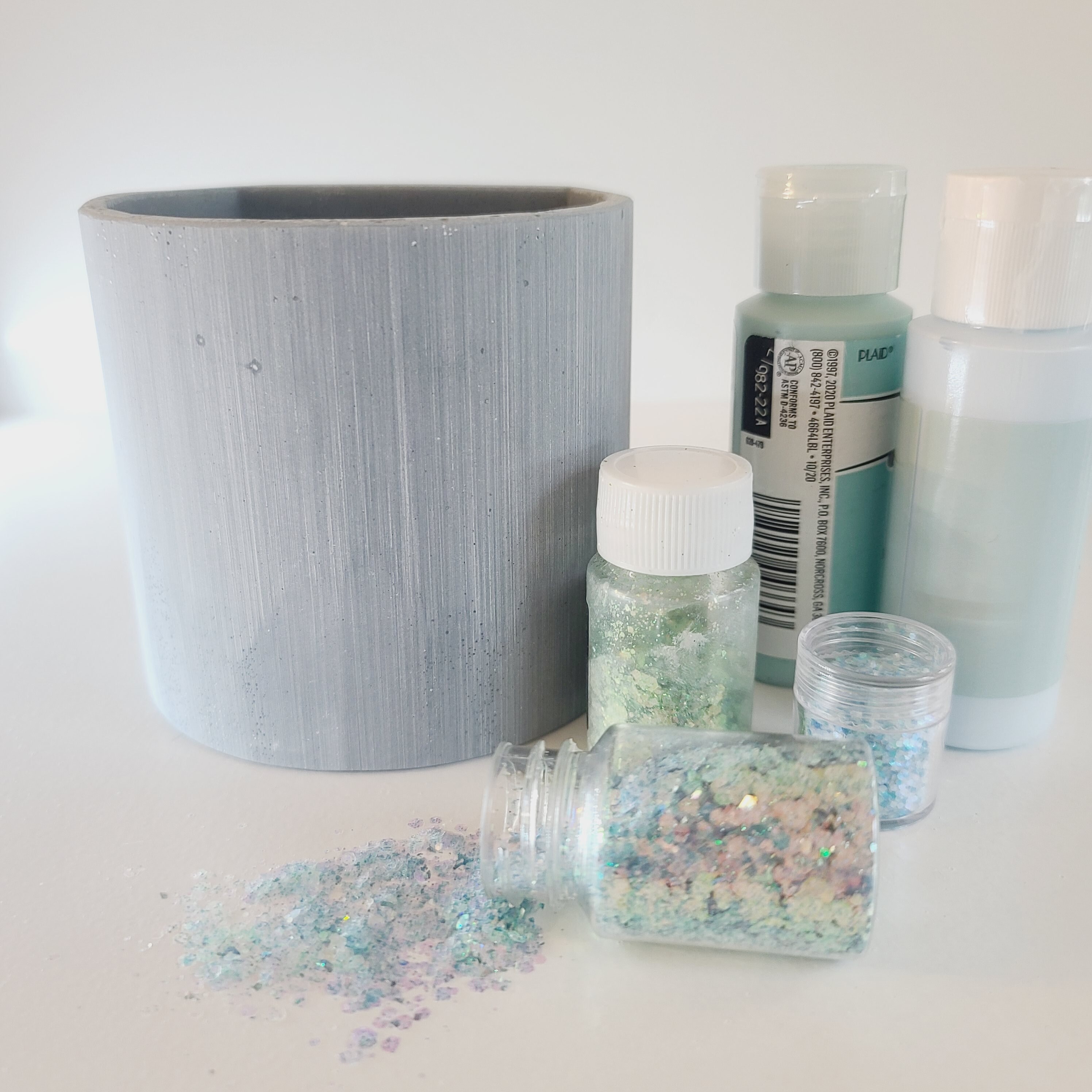 TWO Modern Light Blue Resin and Concrete Wall Planter - 4.5-4.7in High ...