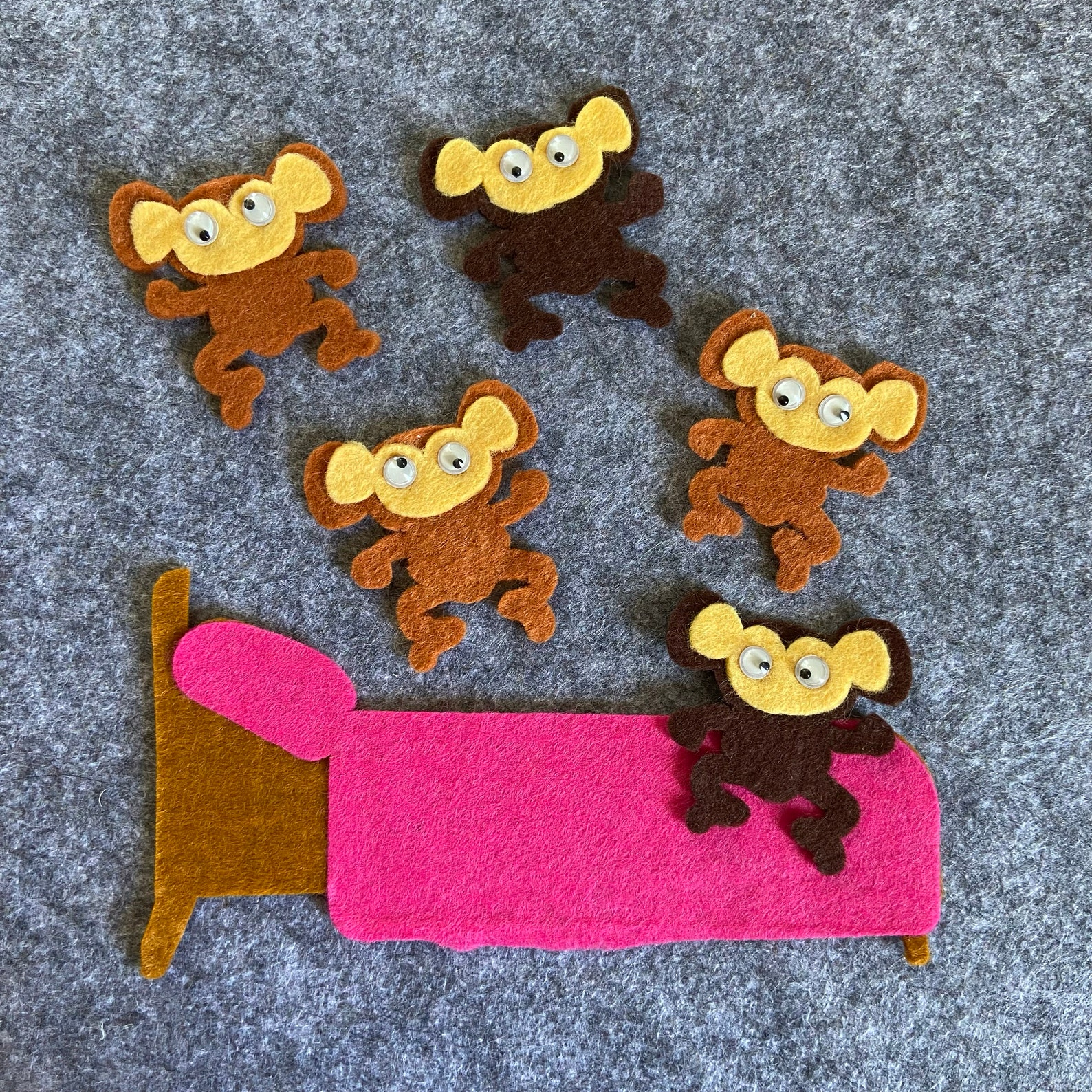 Five Cheeky Monkeys Jumping on the Bed - Felt Song | Circle Time ...