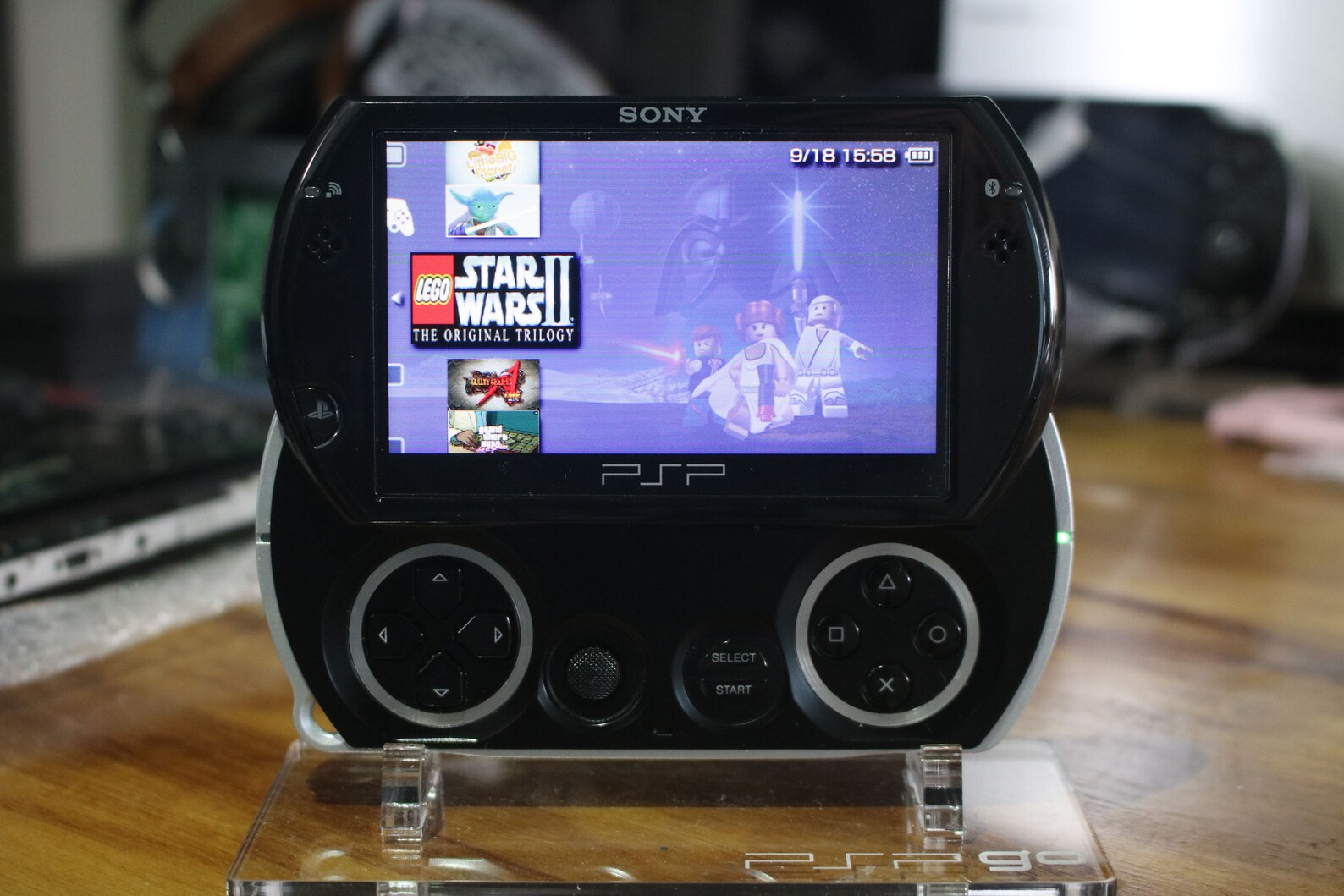 Modded Sony PSP GO. 6.61 CFW Mod. 128gb. Charger and Battery - Etsy