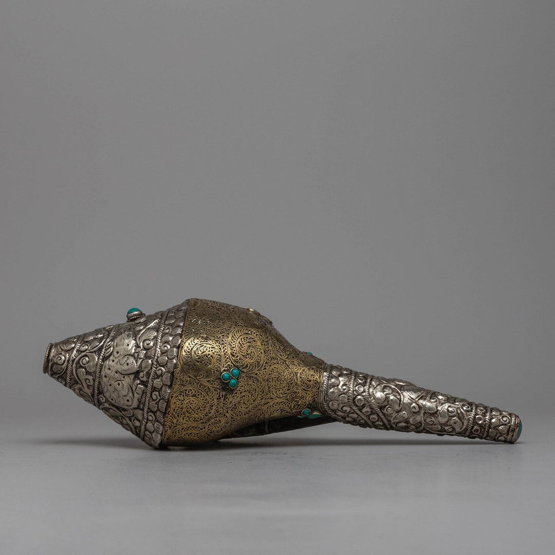 Handcrafted Tibetan Sankha Traditional Tibetan Buddhist Sound ...