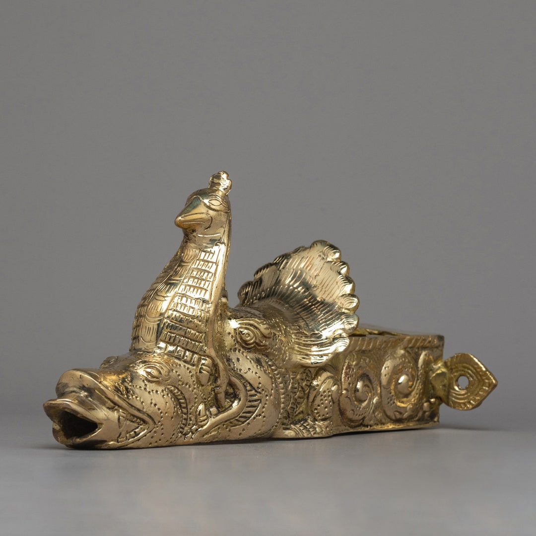 Brass Garden Waterway Fountain Tap | Peacock Design Traditional Dhunge ...