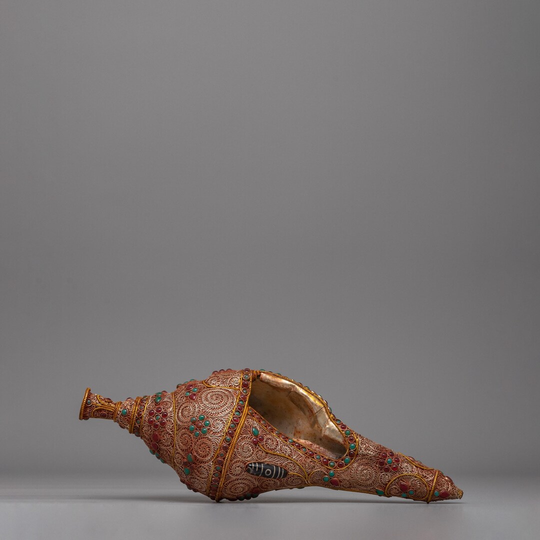 Sacred Buddhist Ritual Conch Shell | Buddhist Artifact for Spiritual ...