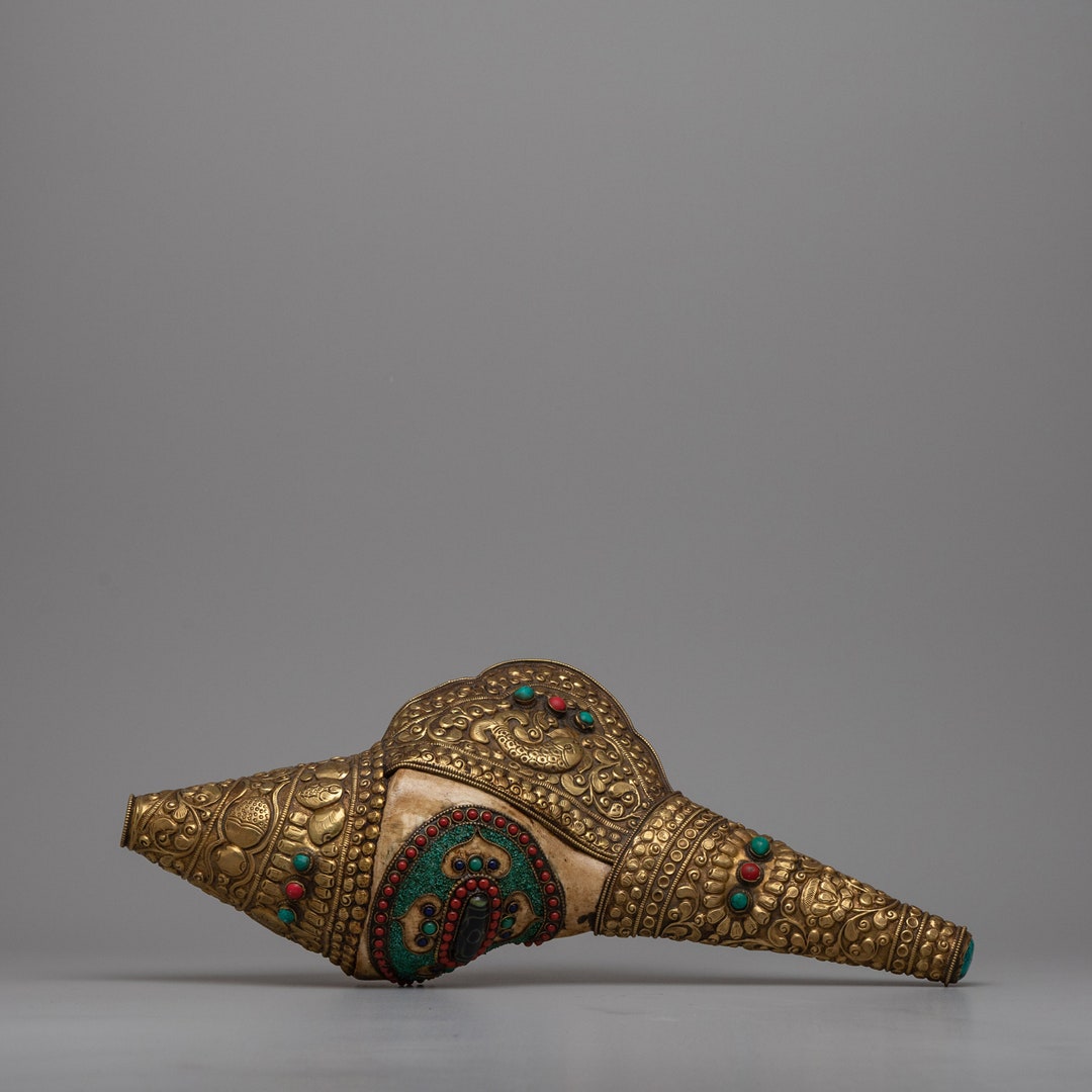 Tibetan Sankha | Ritual Shankha Conch Shell | Perfect for Meditation ...