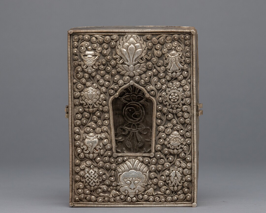 Hand Made Buddhist Square Ghau | 8 Auspicious Symbol Carved | Nepalese ...