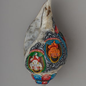 Beautiful Handmade Ganapati Conch Shell | Buddhist & Hinduism Ritual ...