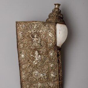 Handcrafted Buddhist Deity Conch Shell sankha Tibetan Auspicious ...