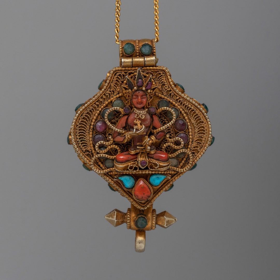 Buddhist Ghau Prayer Locket | Tibetan Traditional Prayer Box Jewels ...