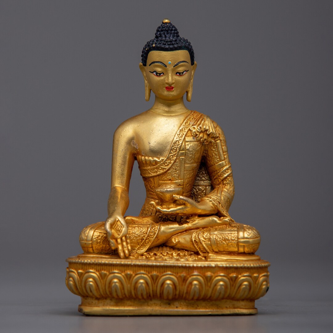 Machinemade Ratnasambhara Buddha Statue Symbolizing Wisdom of Equality ...