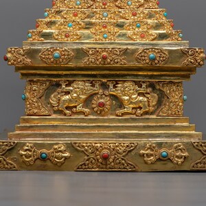 Gold Plated Buddhist Chaitya Stupa for Spiritual Wisdom & Enlightenment ...