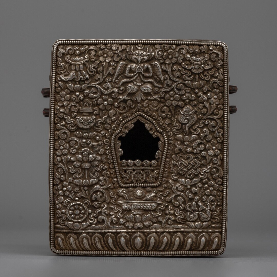Handcrafted Tibetan Silver Ghau Box – Elegant Gau for Holding Sacred ...