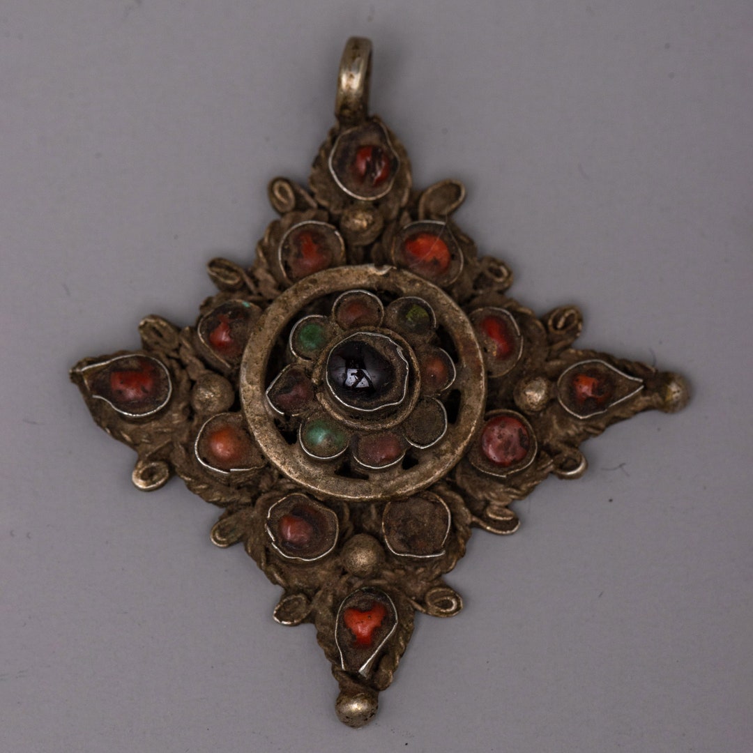 Handmade Pure Silver Locket | | Traditional Gift for Women |spiritual ...