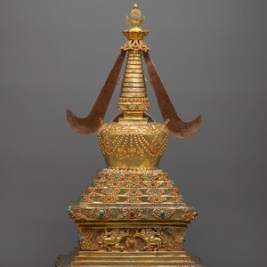 Gold Plated Buddhist Chaitya Stupa for Spiritual Wisdom & Enlightenment ...