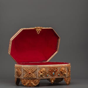 Himalayan Box With Filigree Work | Gold & Silver-plated Copper ...