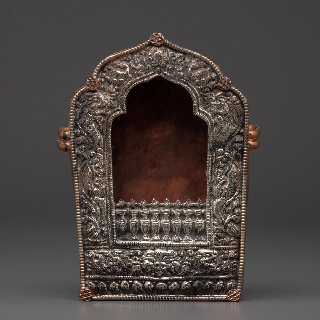 Handmade Himalayan Buddhist Ghau Box | Silver-plated Copper Amulet ...
