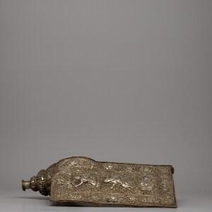 Handcrafted Buddhist Deity Conch Shell (sankha) | Tibetan Auspicious ...