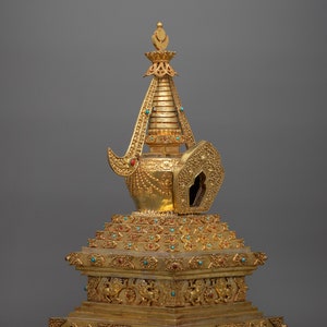 Gold Plated Buddhist Chaitya Stupa for Spiritual Wisdom & Enlightenment ...
