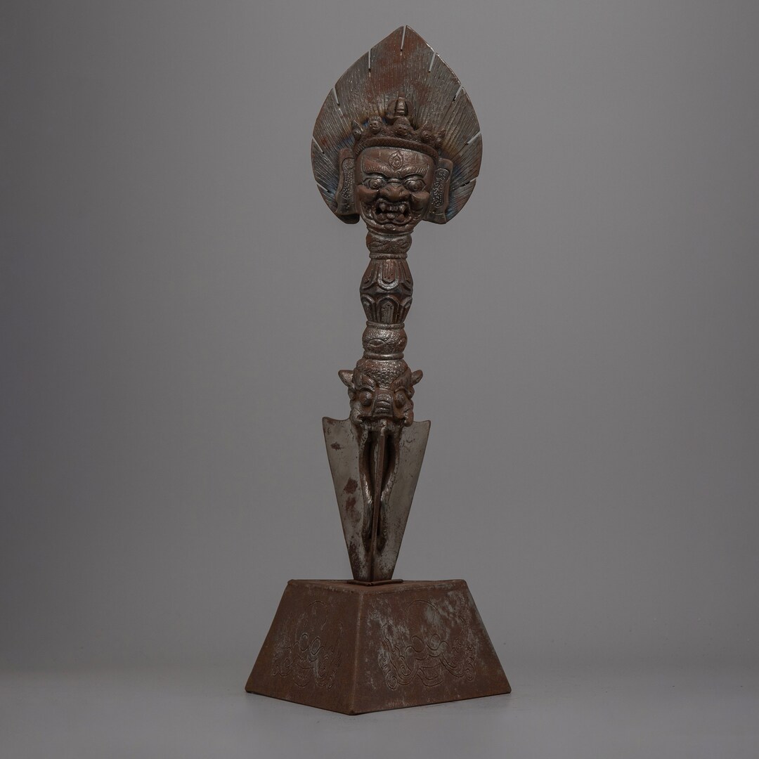 Ceremonial Ritual Dagger With Stand | Altar Piece for Meditation ...