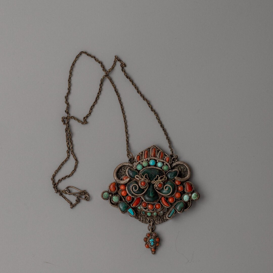 Garuda Spiritual Locket With Chain | A Sacred Keepsake | Handmade ...