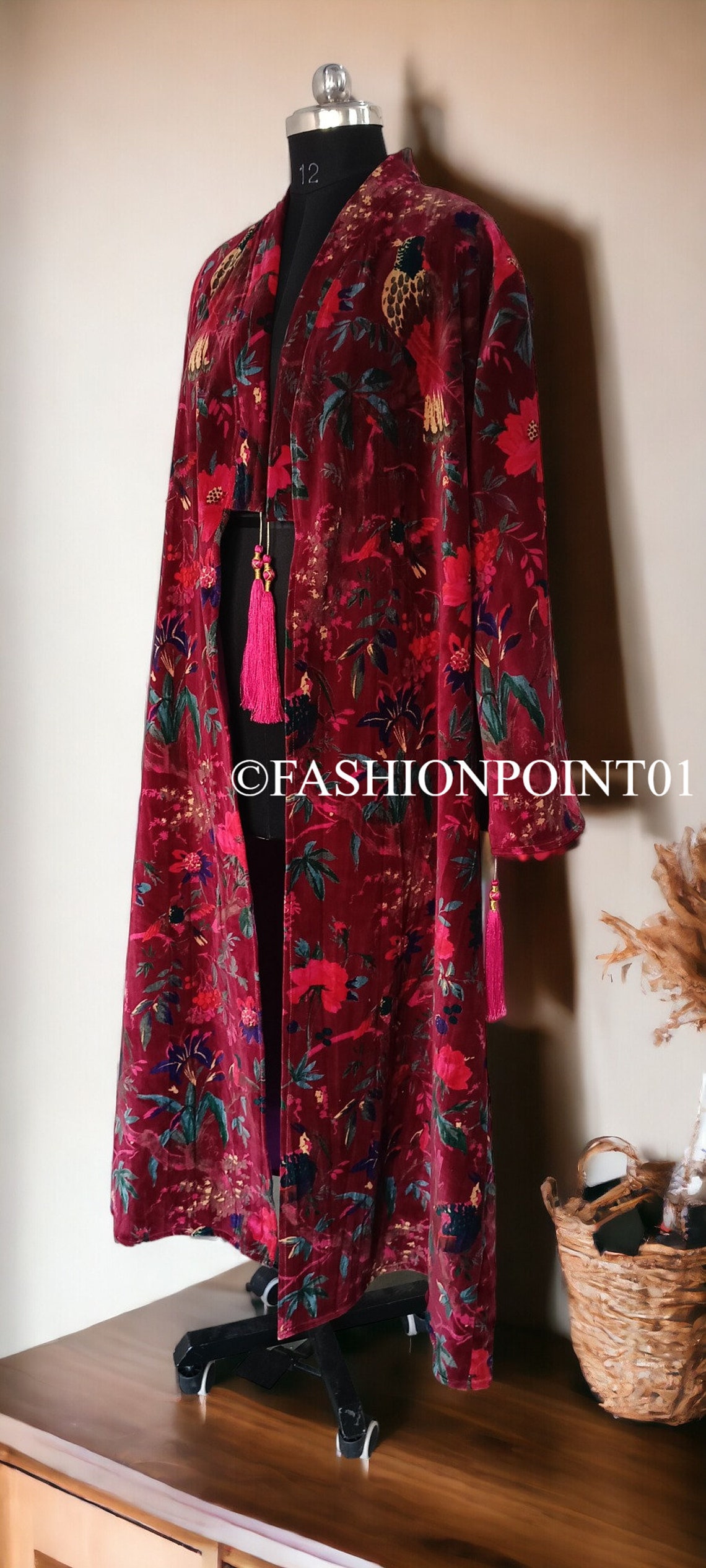 OFMD Bird Print Velvet Kimono Robe: Maroon Cotton Banyan With Tassels ...