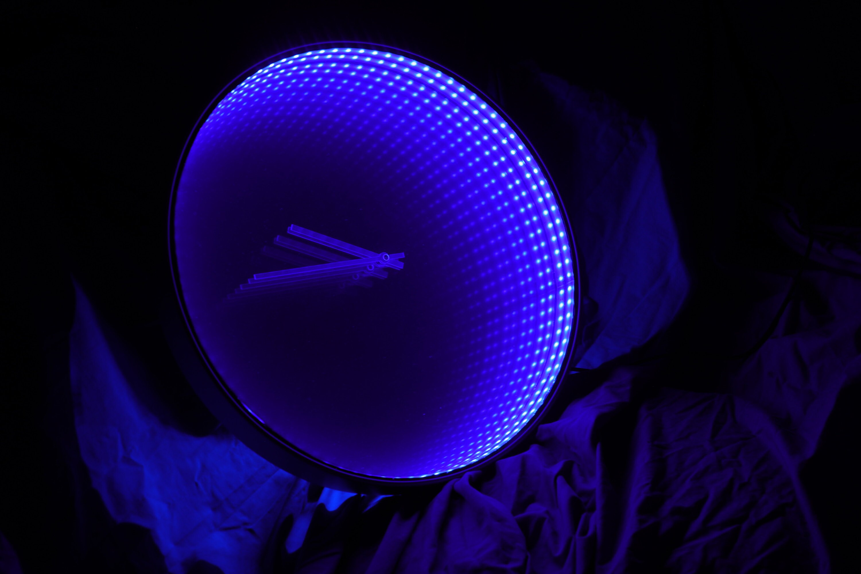 Infinity Mirror Clock - Etsy
