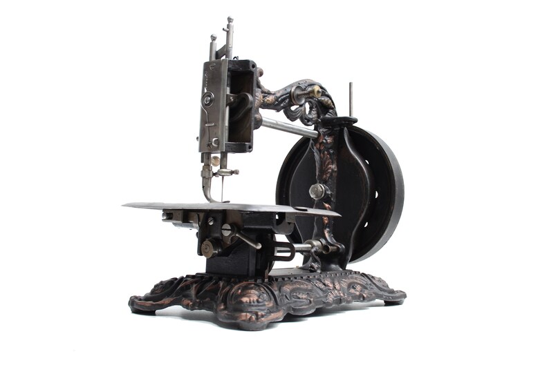 The princess of Wales Antique Sewing Machine - Etsy