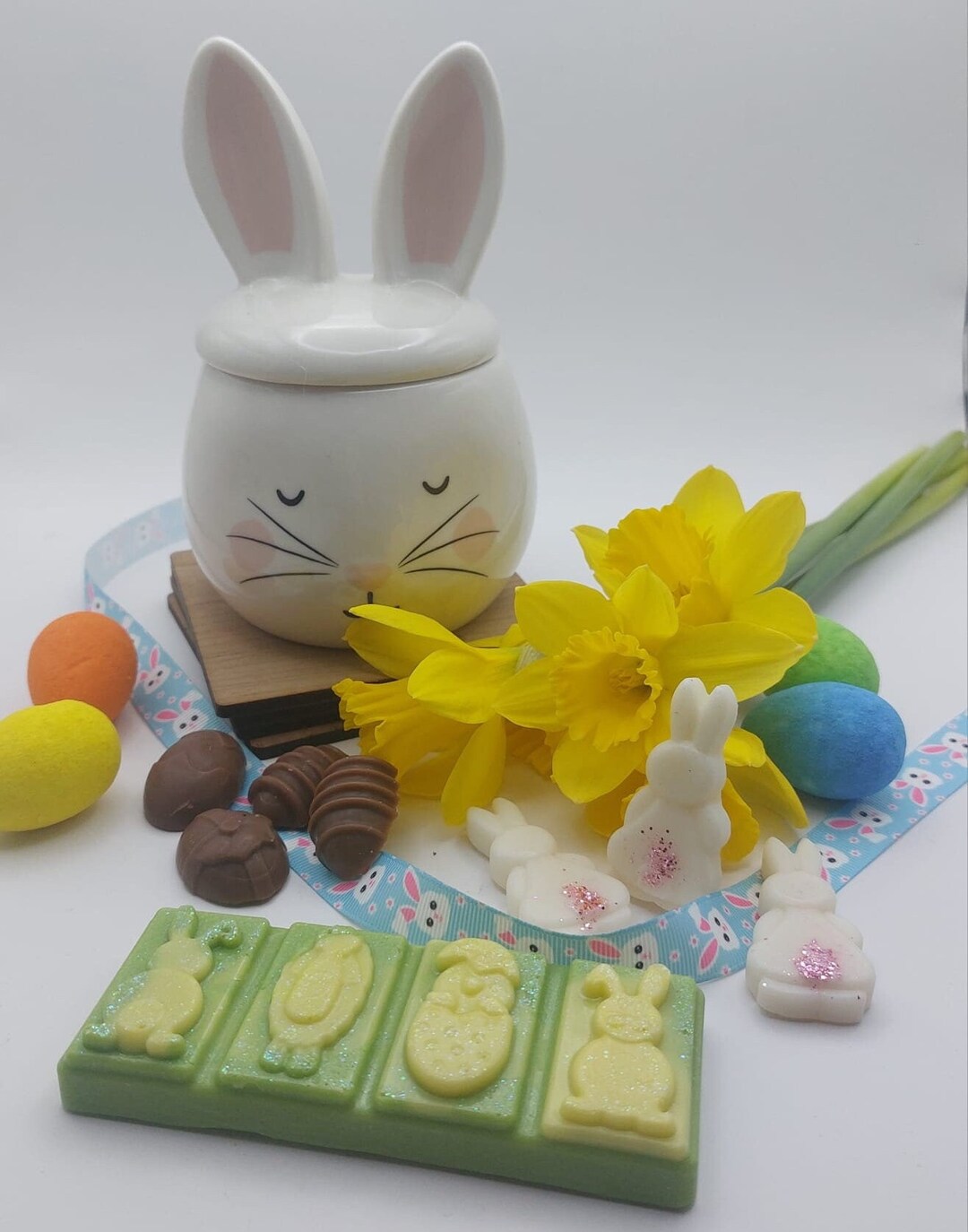 Easter Bunny Wax Burner and Melts Gift Box, Ideal Gift for Easter ...