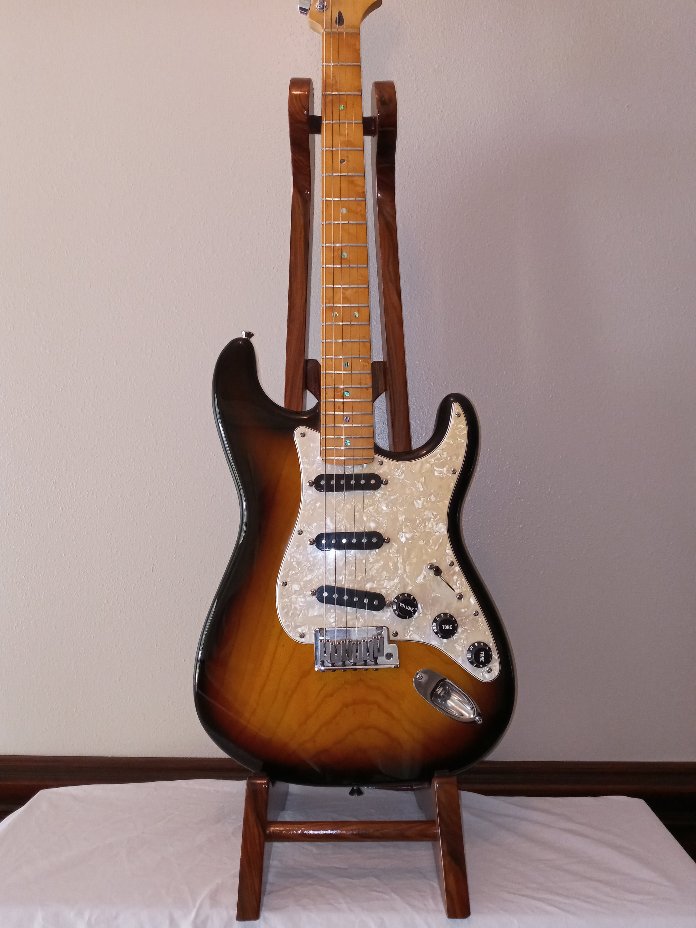 Electric Guitar Stand, New Tall Style. Beautiful and Classy. as Seen on ...