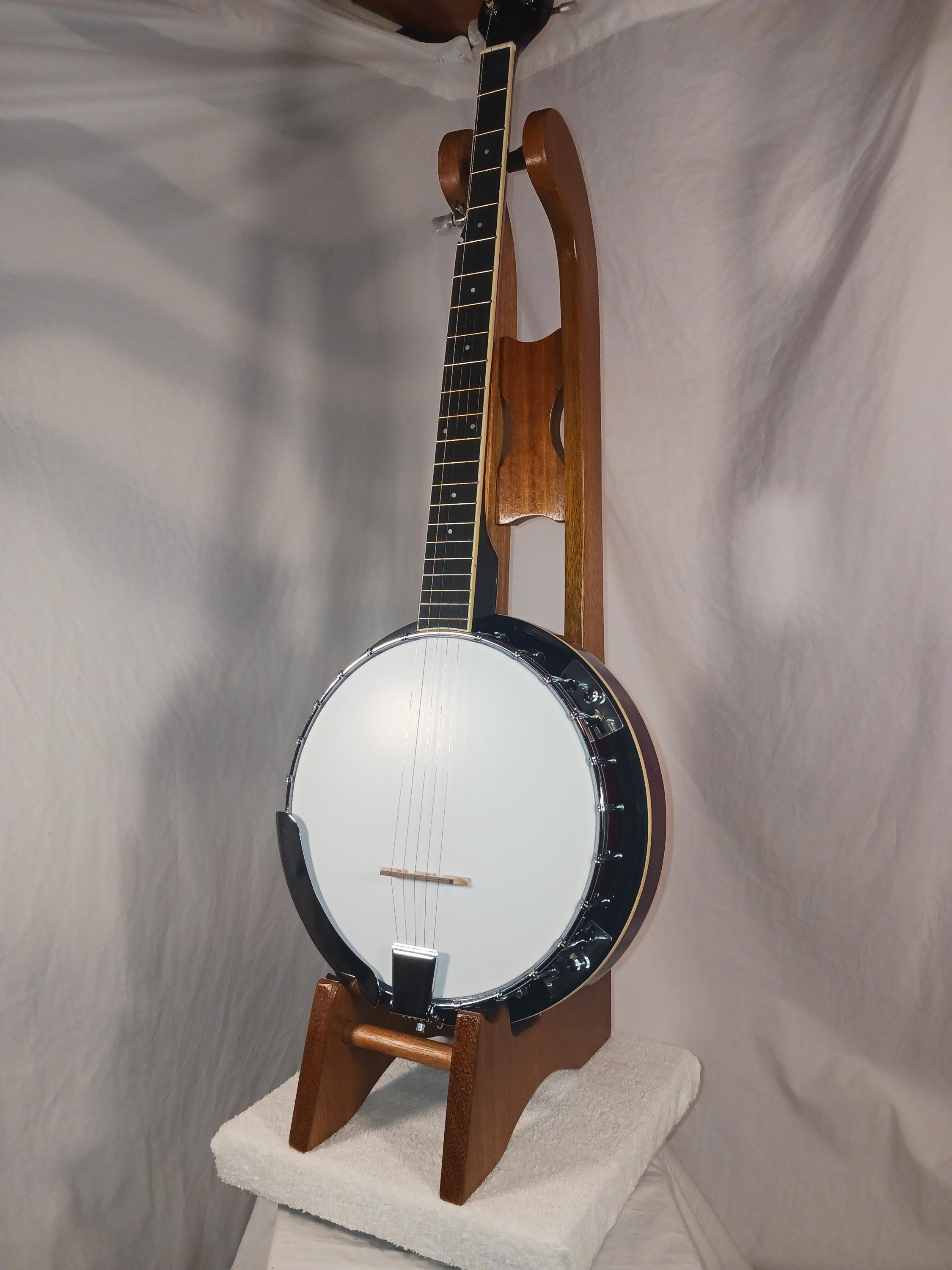 Tall Banjo Stand. Beautiful and Classy. A Perfect Compliment to Your ...